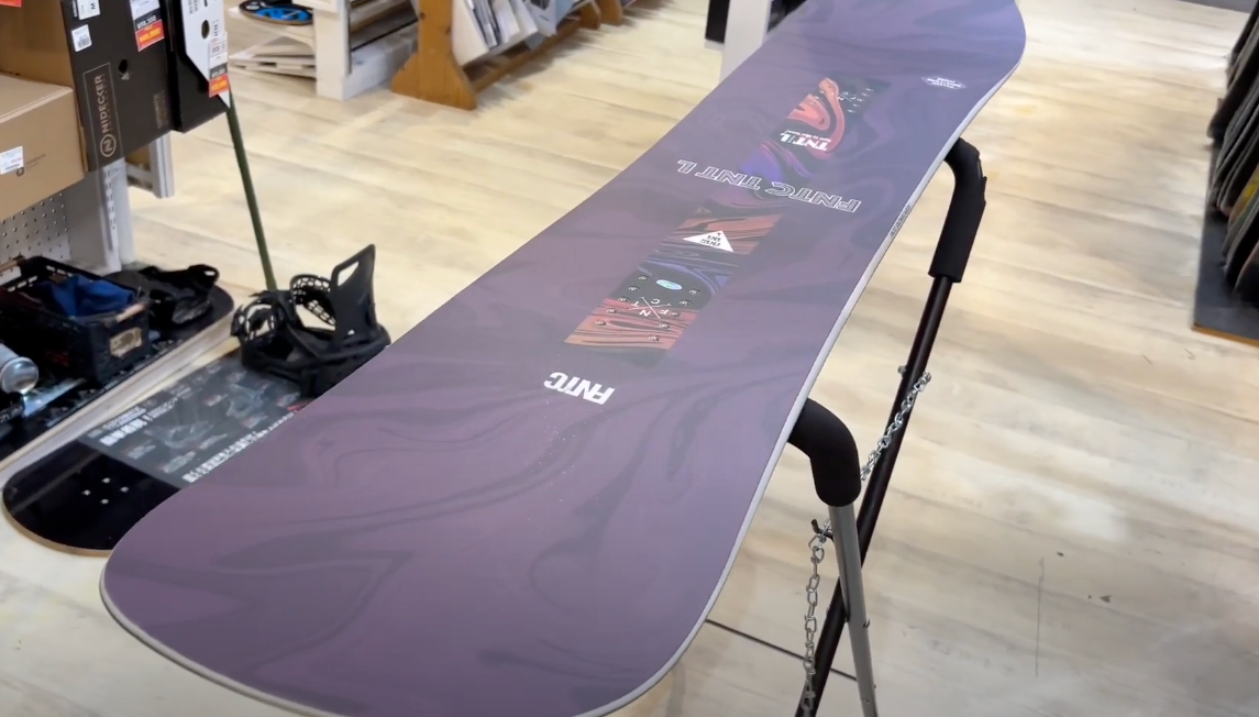【FNTC】おすすめの最新モデルを紹介！全ボードの形状の特徴や板の種類を比較 | スノーセレクト